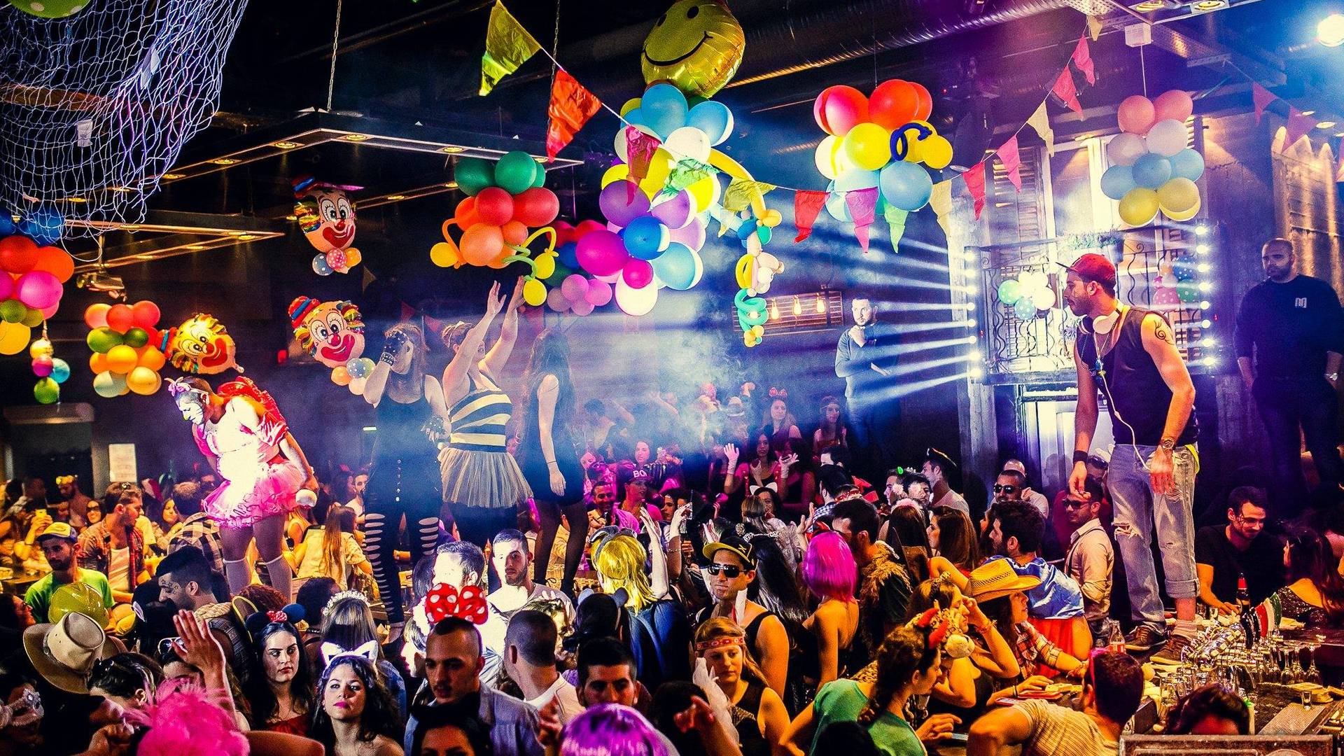 תופסת מיני נוער במרפסת |חנוכה Rave 2019 | כרטיסים למסיבות והופעות חיות ...